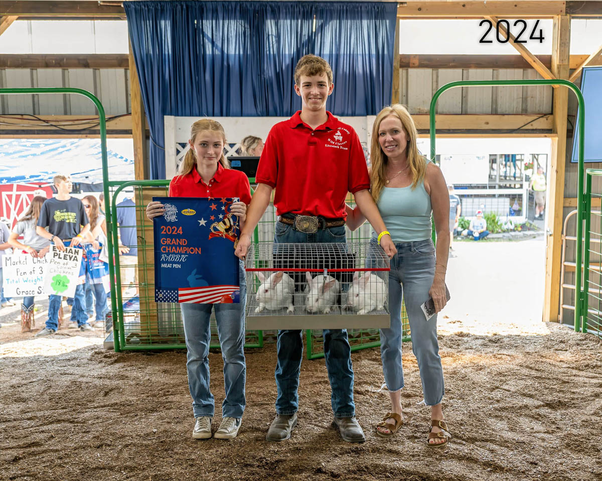 WEB–grand_Rabbit Meat Pen_Totten - Farm and Dairy