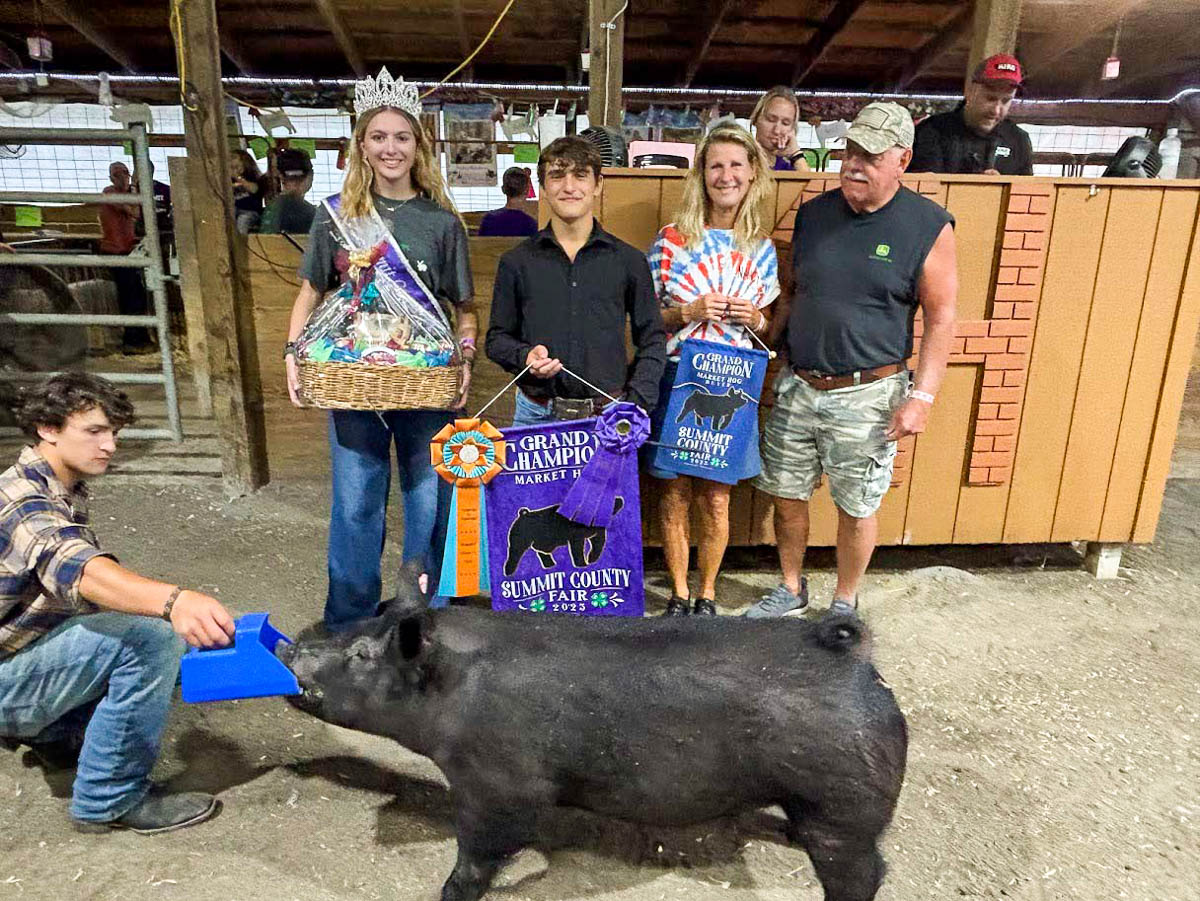 GRAND CHAMPION MARKET HOG: JONATHAN MESSINA - Farm and Dairy